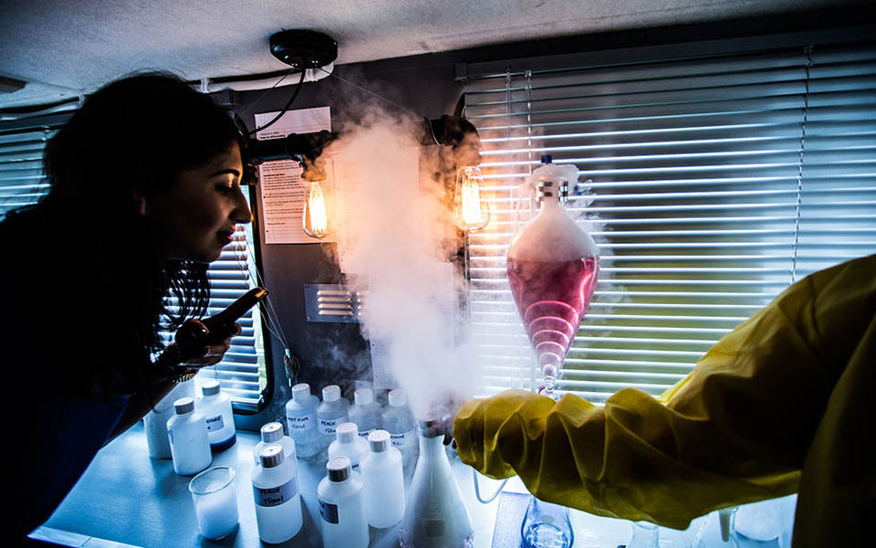 Le bar Breaking Bad est de retour à Paris | Spotern