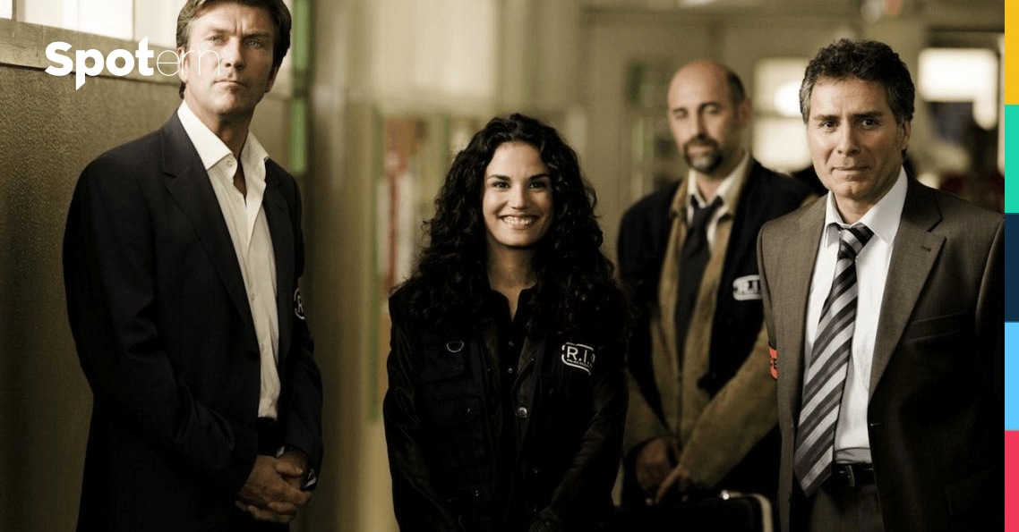 R.I.S, police scientifique: Clothes, Outfits, Brands, Style and Looks ...