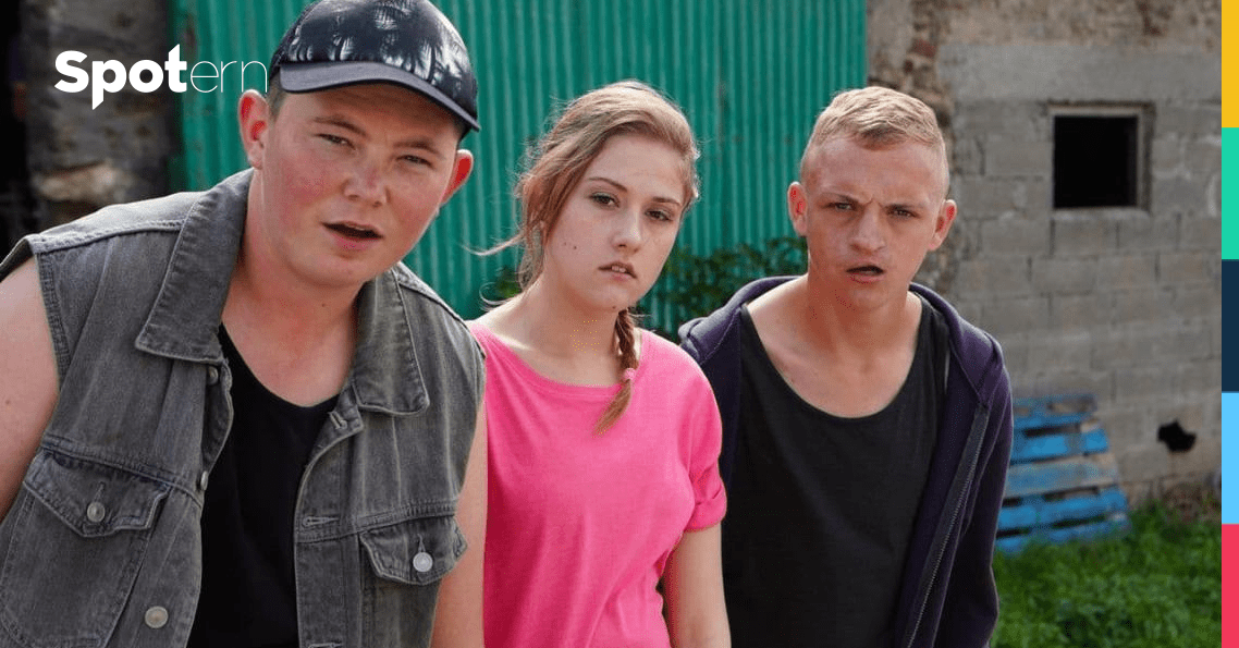 Discover outfits and fashion from season 1 on CoinCoin and the Extra-Humans