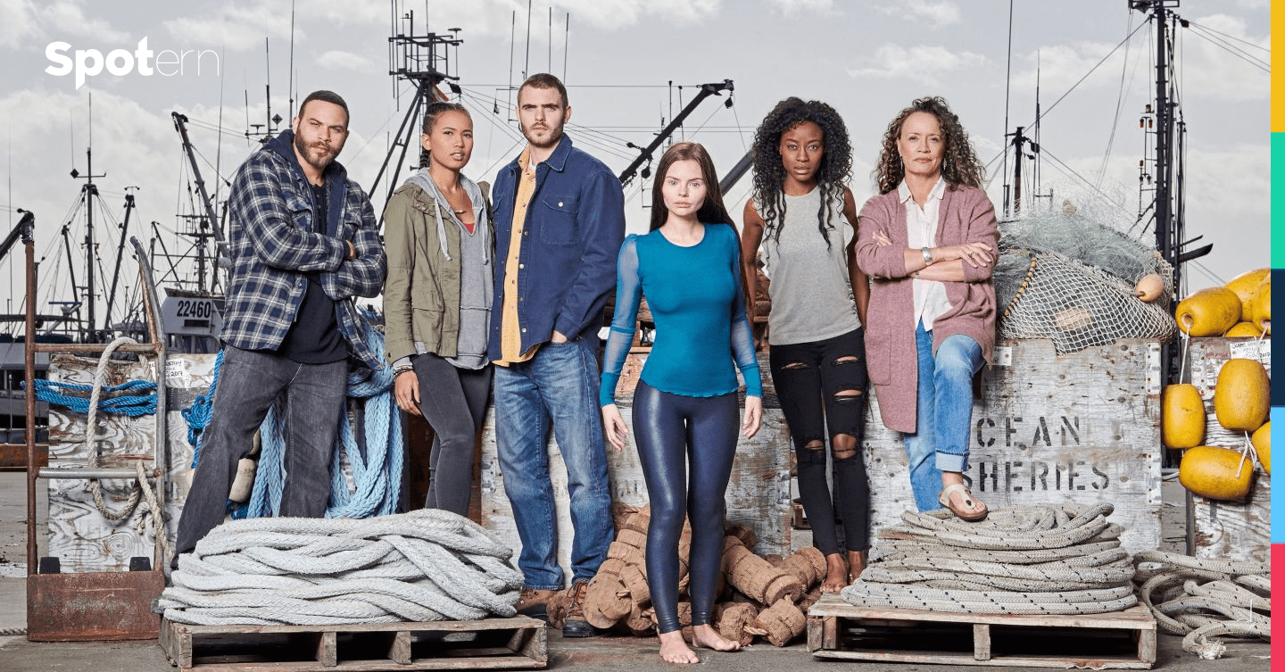 Ben Pownall (played by Alex Roe) outfits on Siren