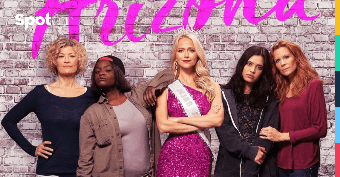 Leslie (played by Robyn Lively) outfits on Miss Arizona