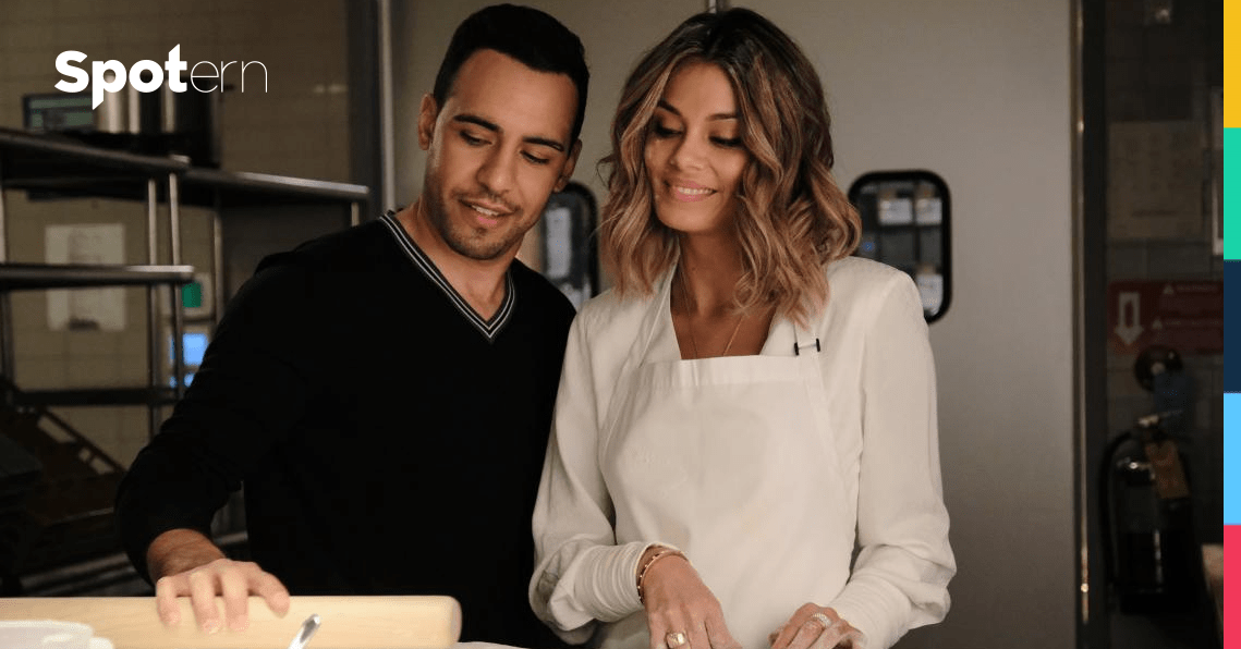 Noa Hamilton (played by Nathalie Kelley) outfits on The Baker and the ...