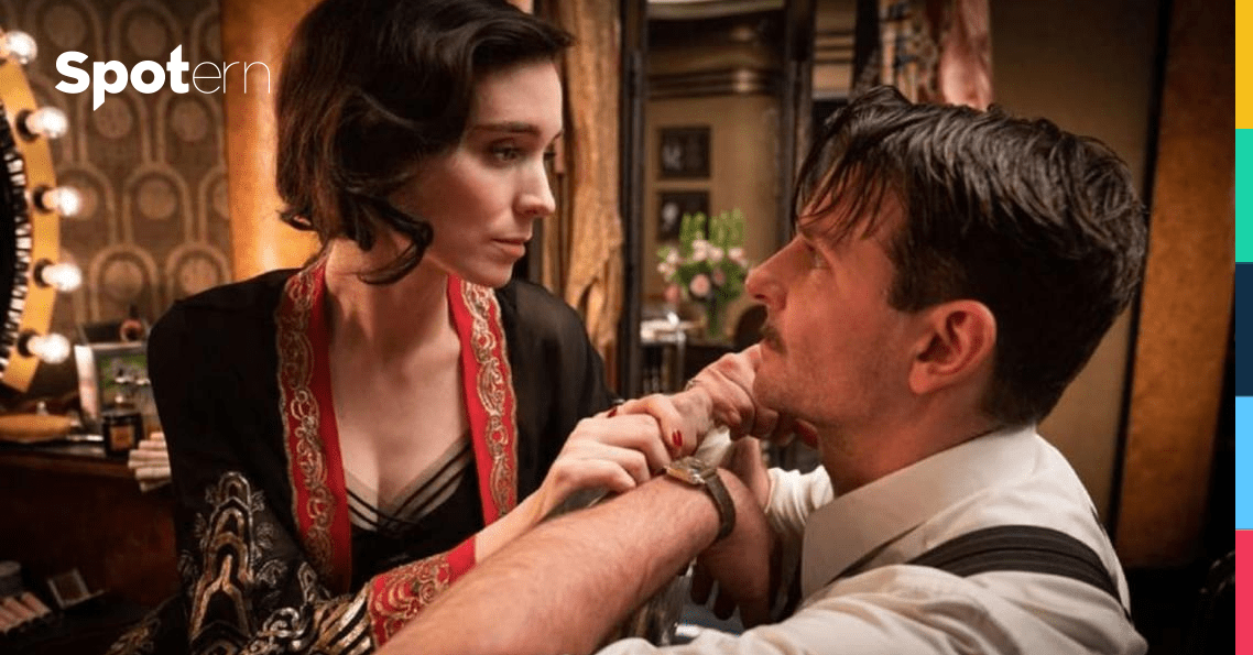 Dr. Lilith Ritter (played by Cate Blanchett) outfits on Nightmare Alley