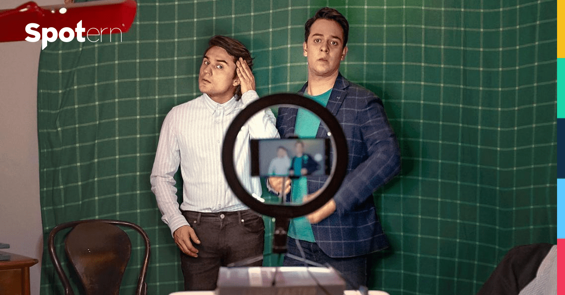 Bankrolled: Clothes, Outfits, Brands, Style and Looks | Spotern