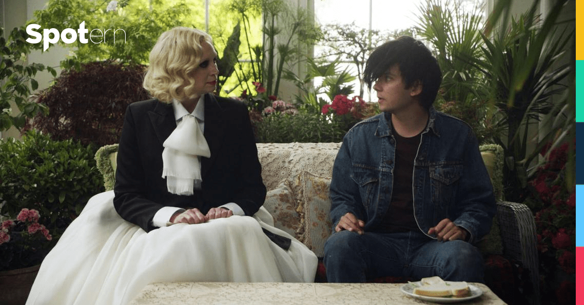Jan Stevens (played by Gwendoline Christie) outfits on Flux Gourmet
