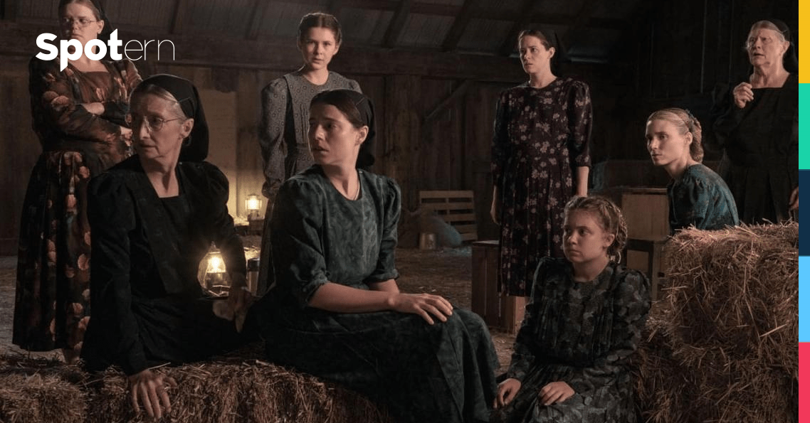 Women Talking: Clothes, Outfits, Brands, Style and Looks | Spotern