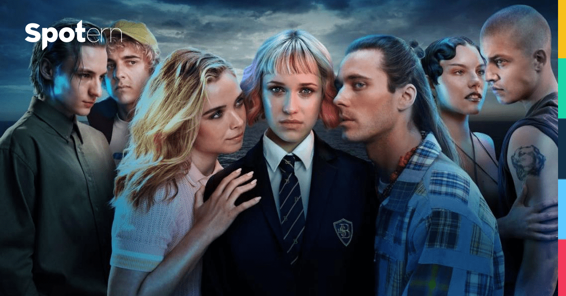 #BringBackAlice: Clothes, Outfits, Brands, Style and Looks | Spotern