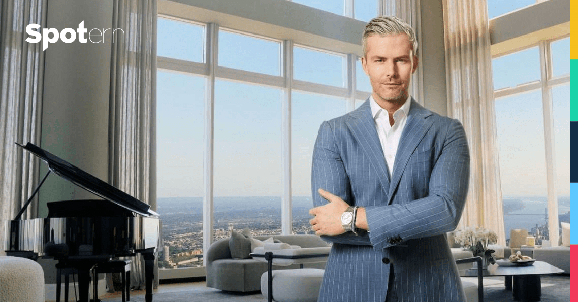 Owning Manhattan: Clothes, Outfits, Brands, Style and Looks | Spotern