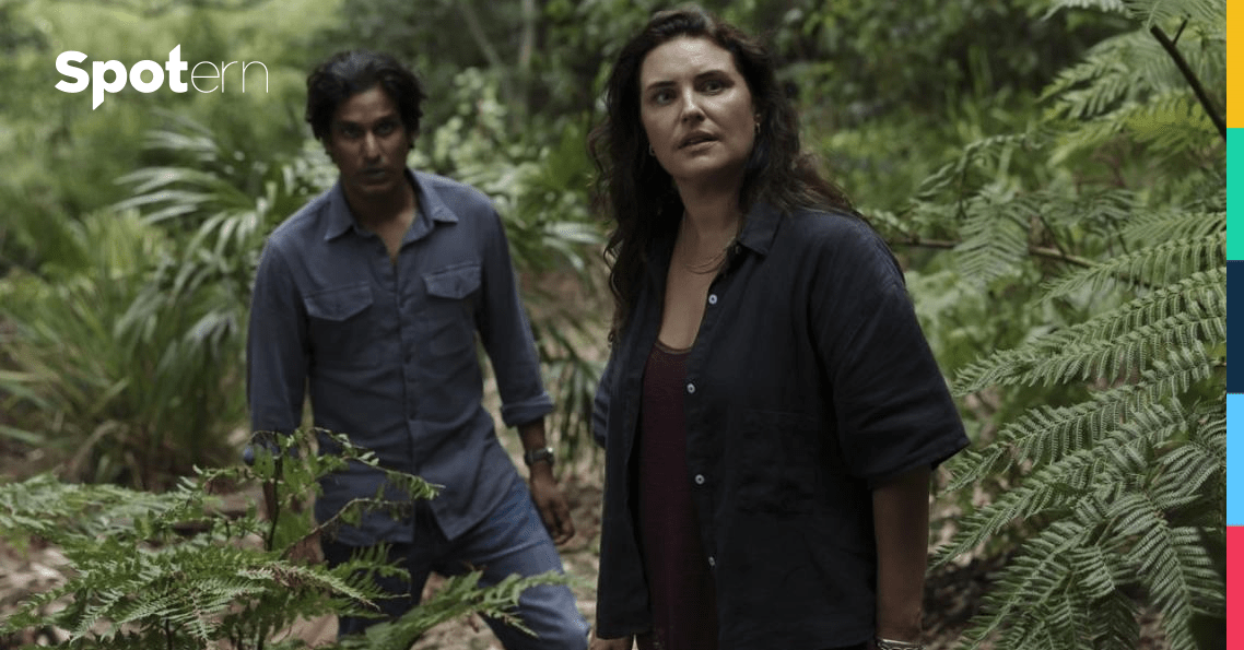 Playing Gracie Darling: Clothes, Outfits, Brands, Style and Looks | Spotern