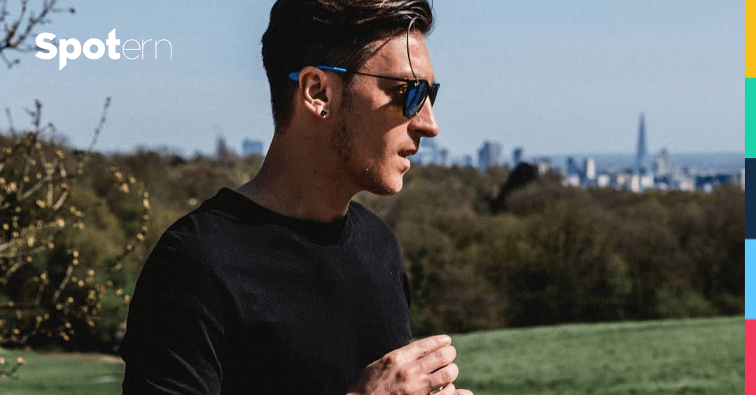 Instagram m10_official: Clothes, Outfits, Brands, Style and Looks | Spotern