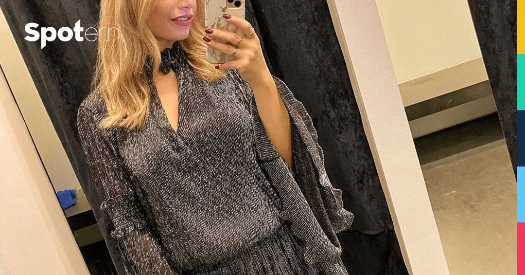 Instagram sarahbtm: Clothes, Outfits, Brands, Style and Looks | Spotern