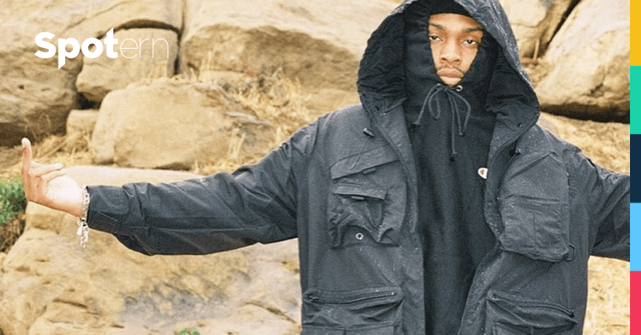 Instagram snot: Clothes, Outfits, Brands, Style and Looks | Spotern