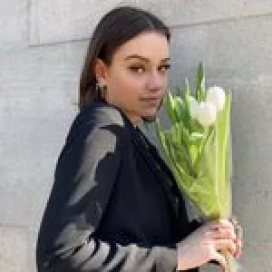 Instagram chloe.goni: Clothes, Outfits, Brands, Style and Looks | Spotern