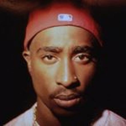 Tupac Shakur: Clothes, Outfits, Brands, Style and Looks | Spotern