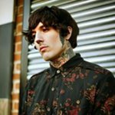 Oliver Sykes: Clothes, Outfits, Brands, Style and Looks | Spotern
