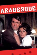 La Mercedes-Benz 230 SL W113 de 1965 de Yasmin Azir (Sophia Loren) dans ...