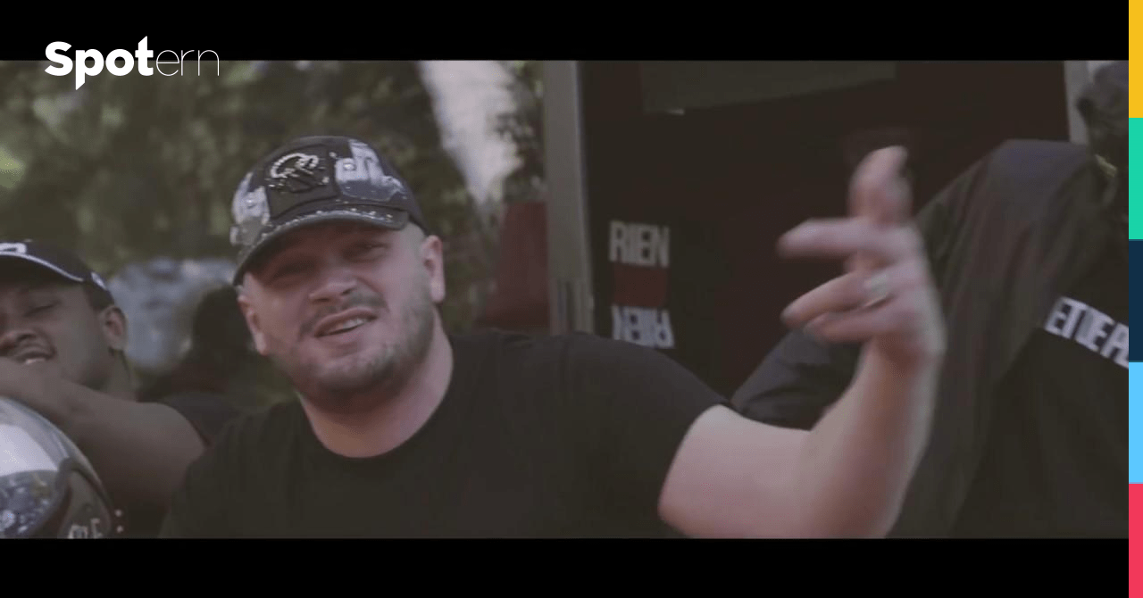 Jul - JCVD // Clip Officiel // 2019: Ropa, Moda, Marca, Look y Estilo | Spotern