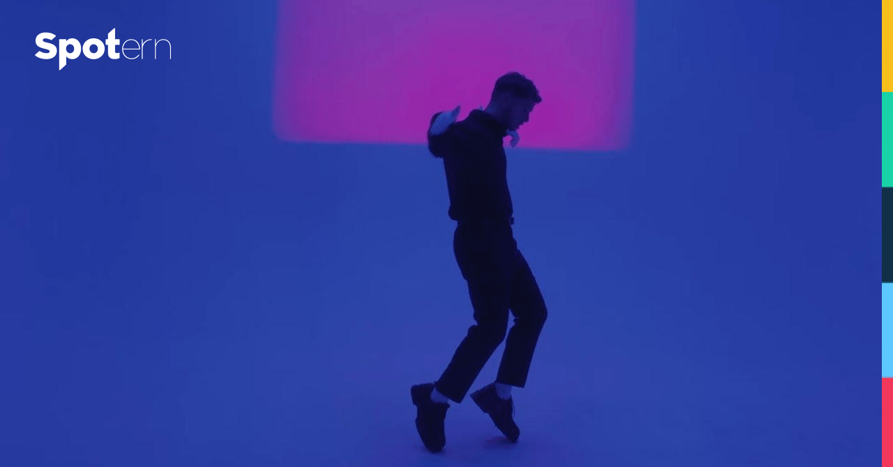 Bazzi - I.F.L.Y. [Official Music Video]: Clothes, Outfits, Brands ...