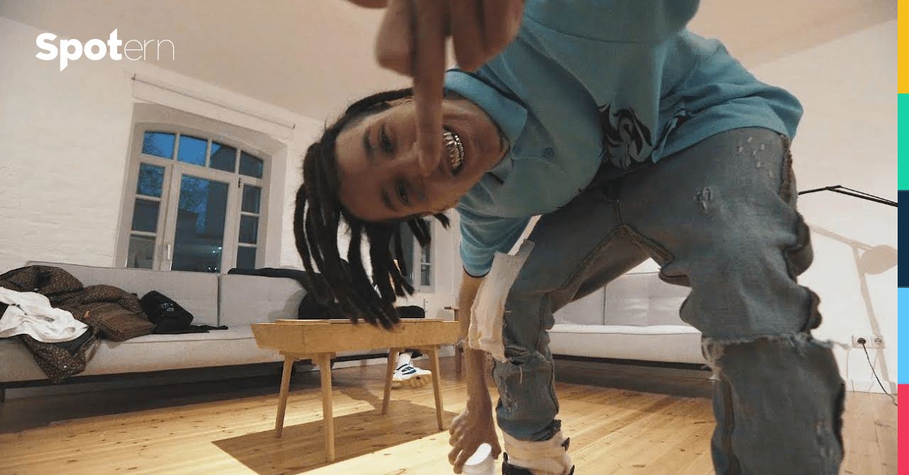 negatiiv OG - LASS SIE GEHEN (OFFICIAL VIDEO) | prod. Kemo: Clothes ...