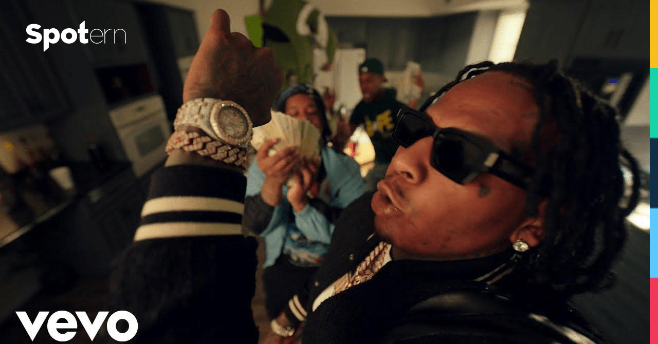 Moneybagg Yo - F My BM (Official Music Video): Clothes, Outfits, Brands ...