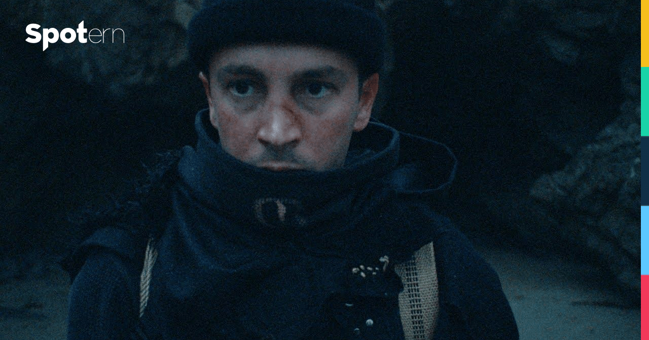 Twenty One Pilots - The Outside (Official Video): Clothes, Outfits ...