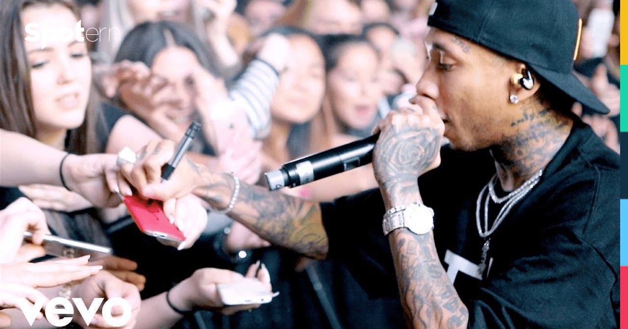 Tyga - My Way (Official Video): Clothes, Outfits, Brands, Style and ...