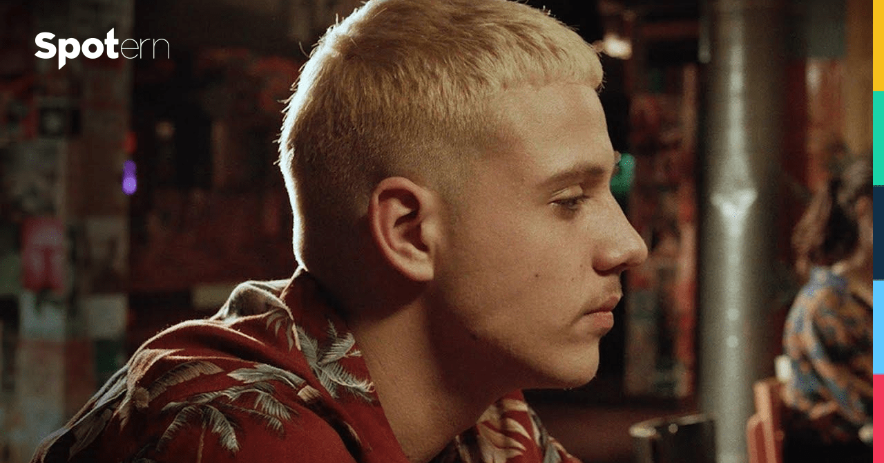 PLK - Dis Moi Oui (Clip Officiel): Ropa, Moda, Marca, Look y Estilo | Spotern