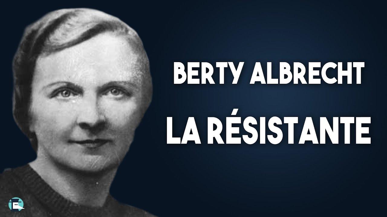 Pull bleu marine de Benjamin Brillaud dans La double vie de Berty ...