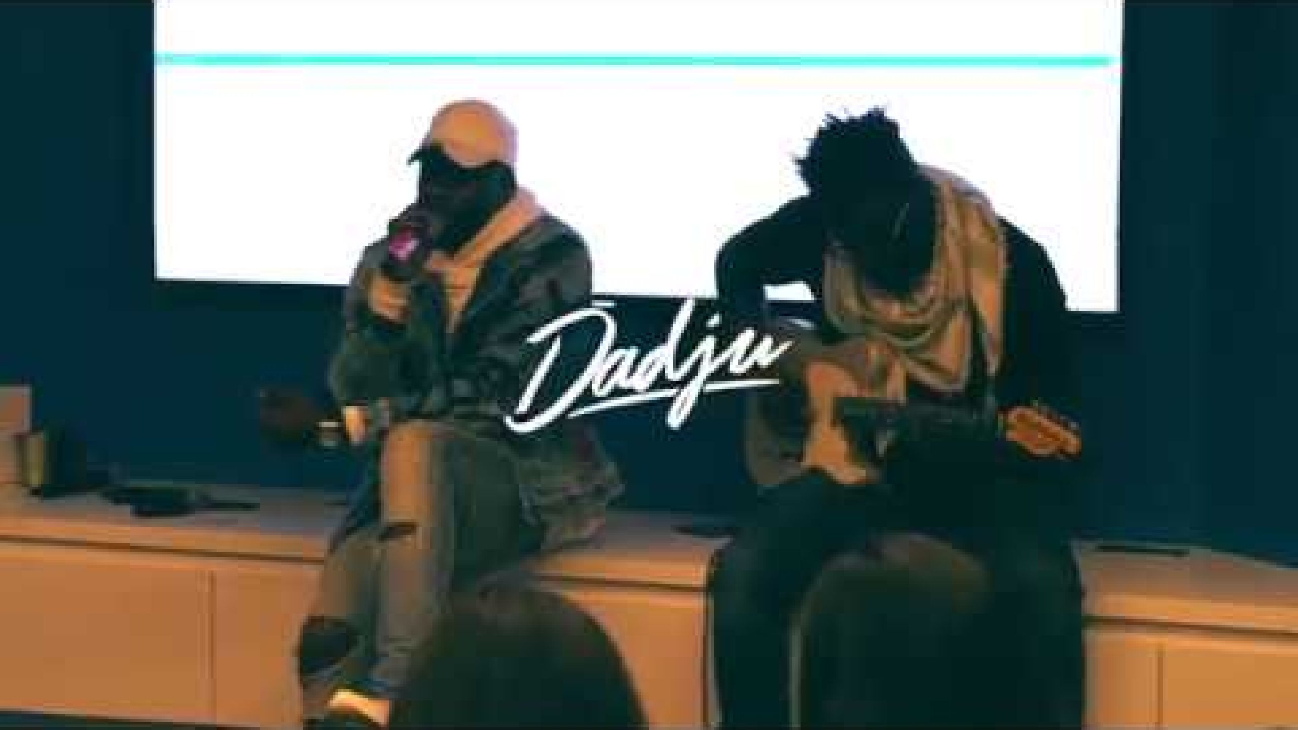 DADJU - Jaloux (Live): Ropa, Moda, Marca, Look y Estilo | Spotern