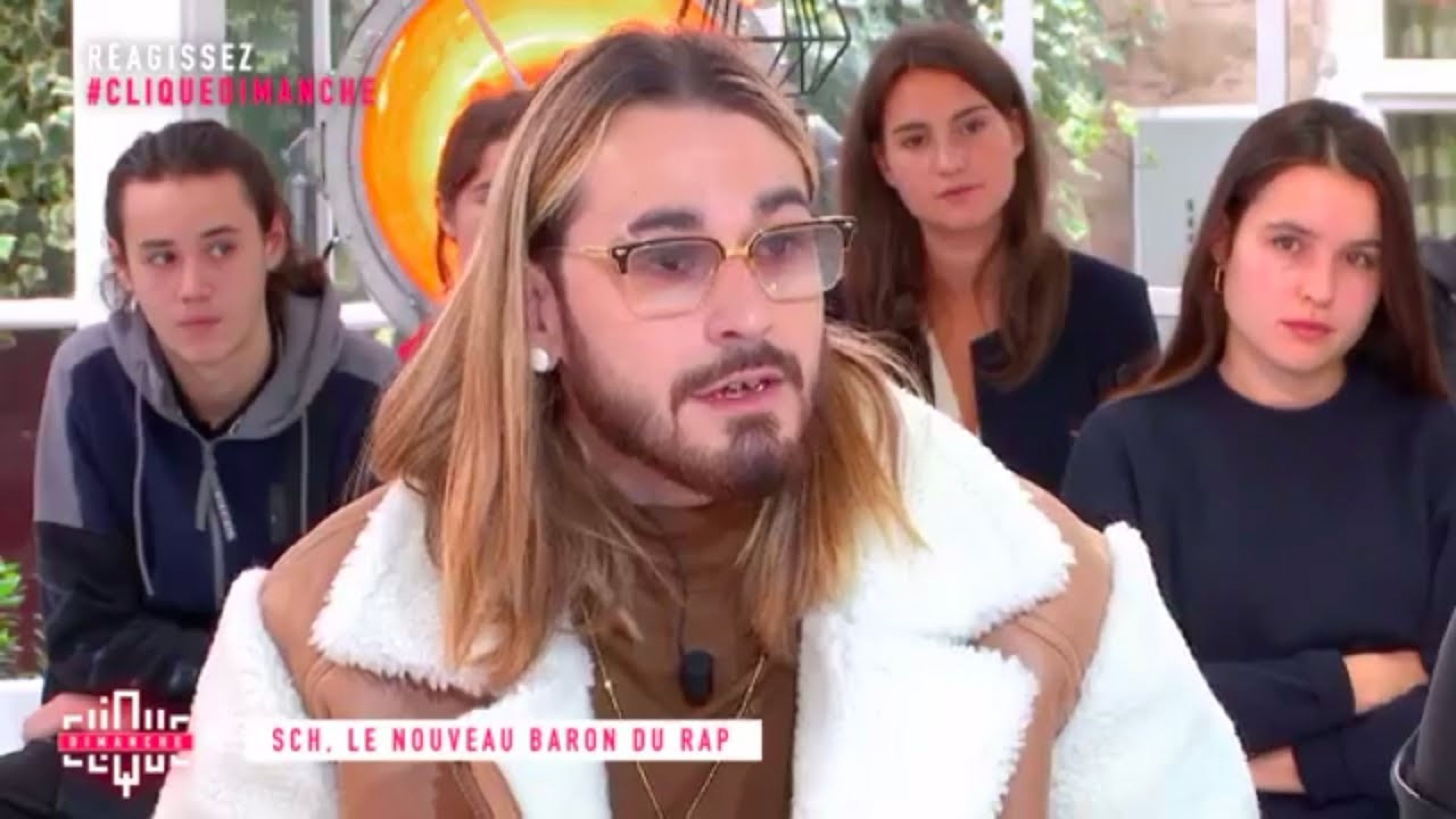 SCH : le nouveau baron du rap - Clique Dimanche - CANAL+: Clothes ...