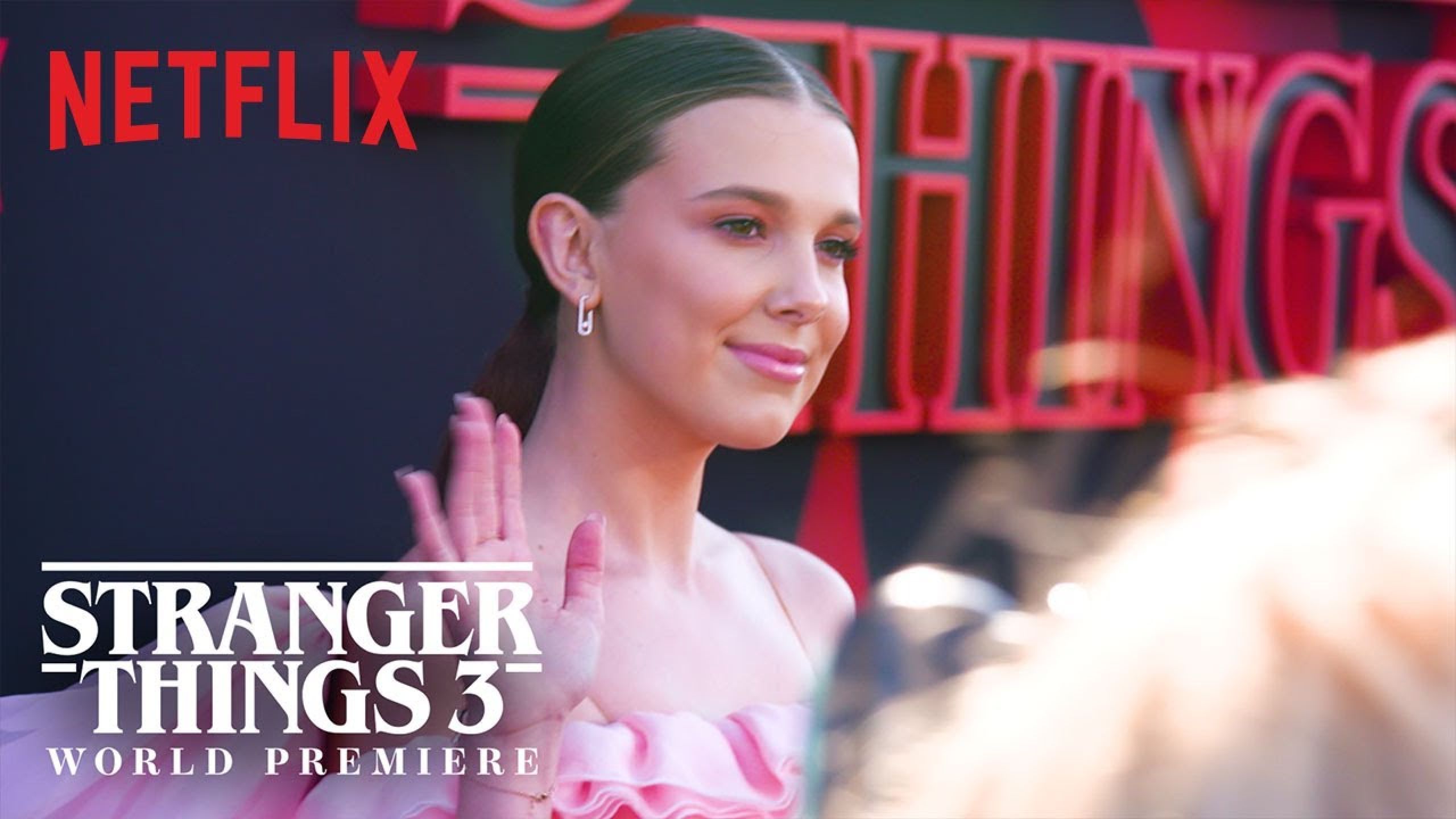 Stranger Looks | Stranger Things 3 Premiere | Netflix: Ropa, Moda ...