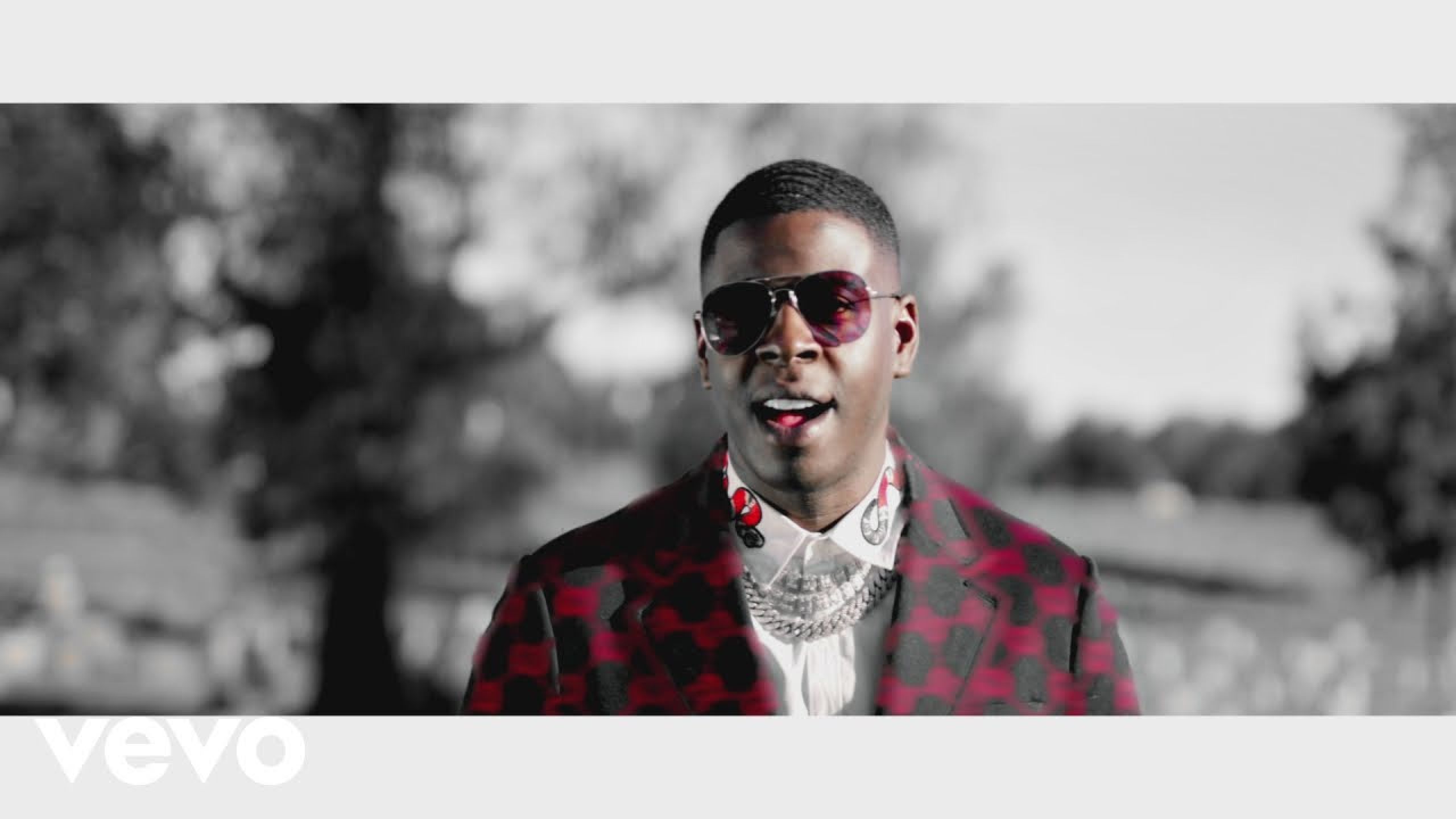 Blac Youngsta - Long Live (Official Video): Clothes, Outfits, Brands ...