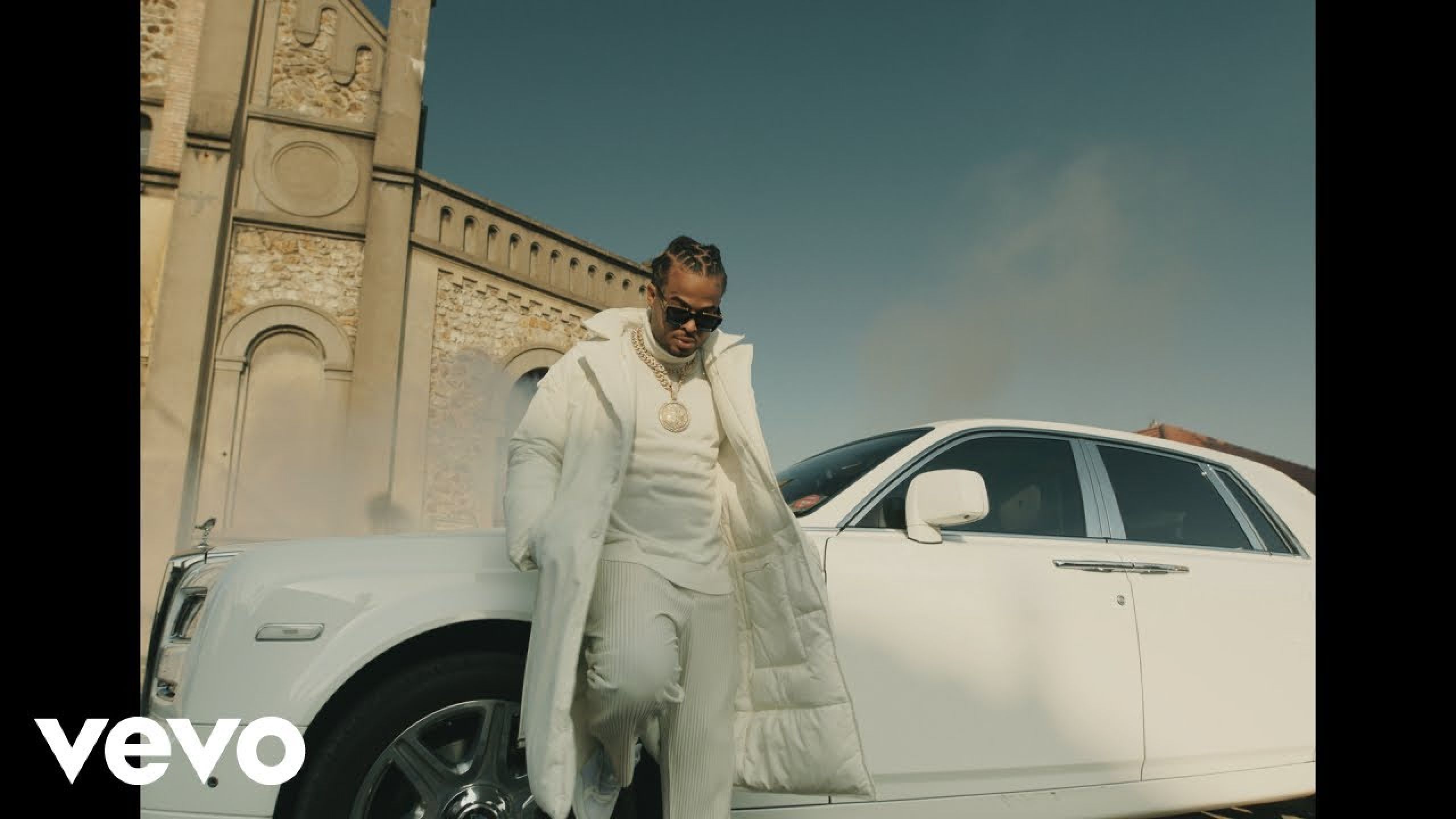 Kalash - Conséquences (Clip Officiel): Clothes, Outfits, Brands, Style and Looks | Spotern