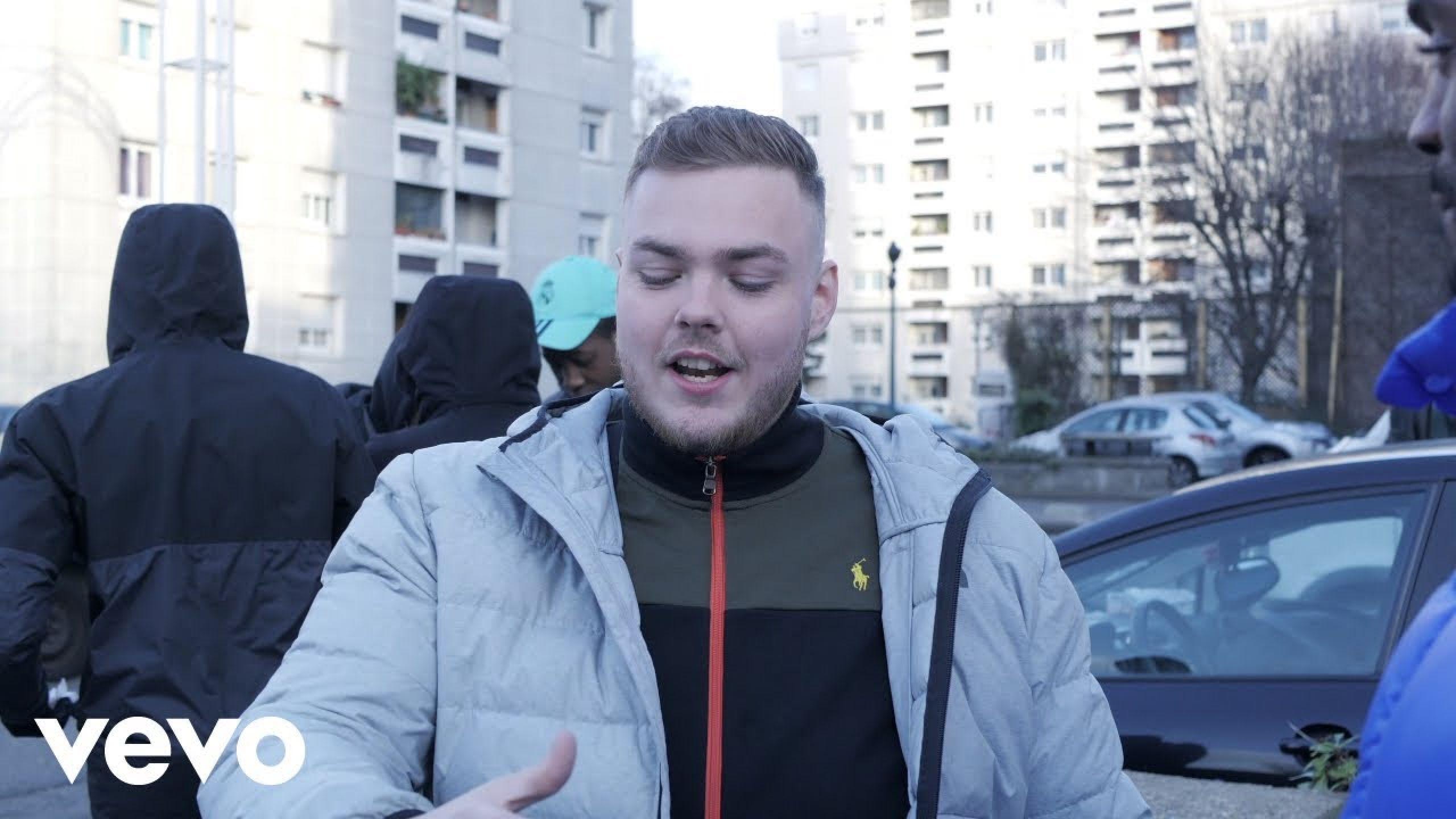 Rémy - Olala (Clip Officiel): Clothes, Outfits, Brands, Style and Looks | Spotern