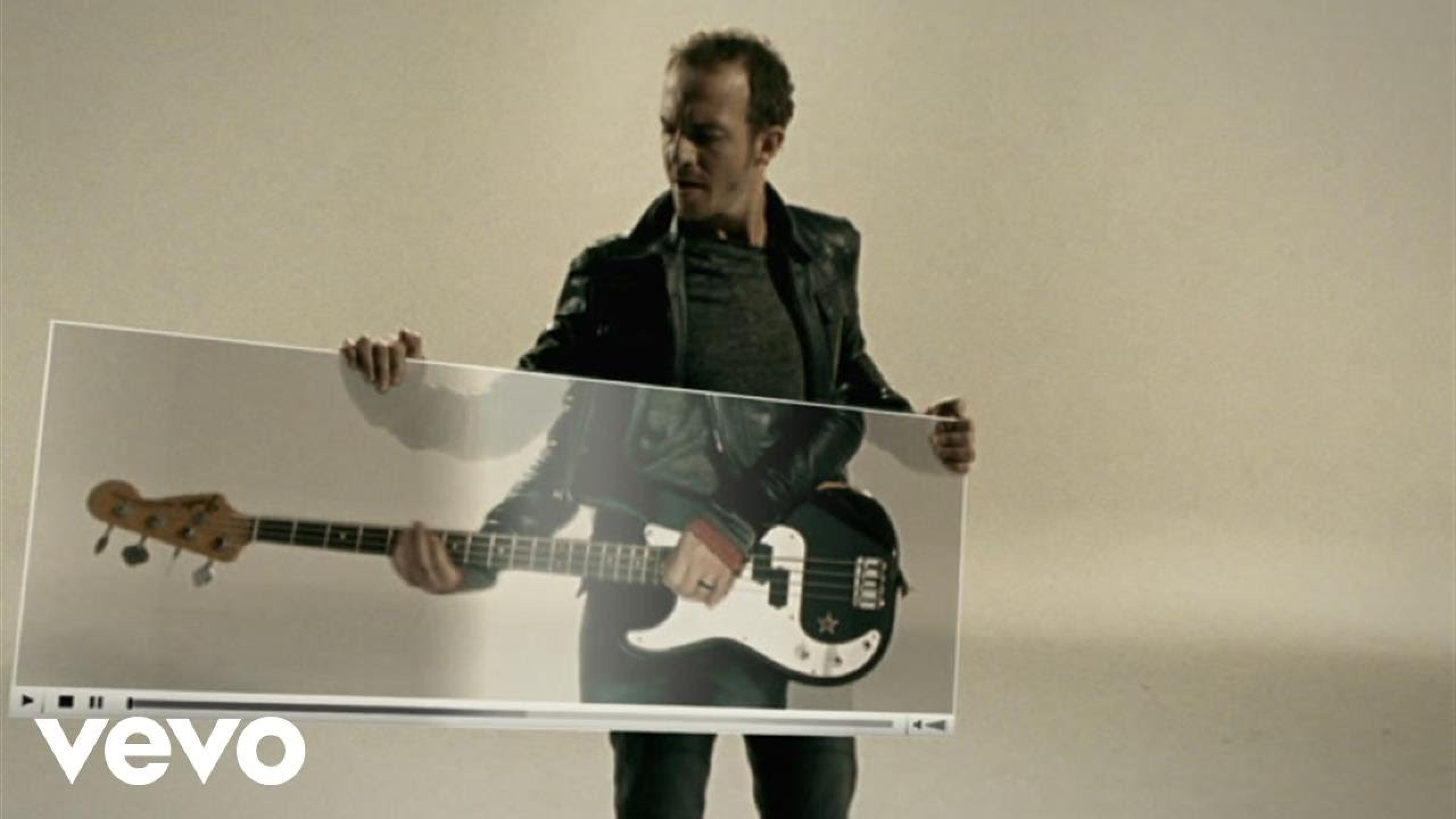 Calogero - Pomme C (Clip Officiel): Clothes, Outfits, Brands, Style and ...