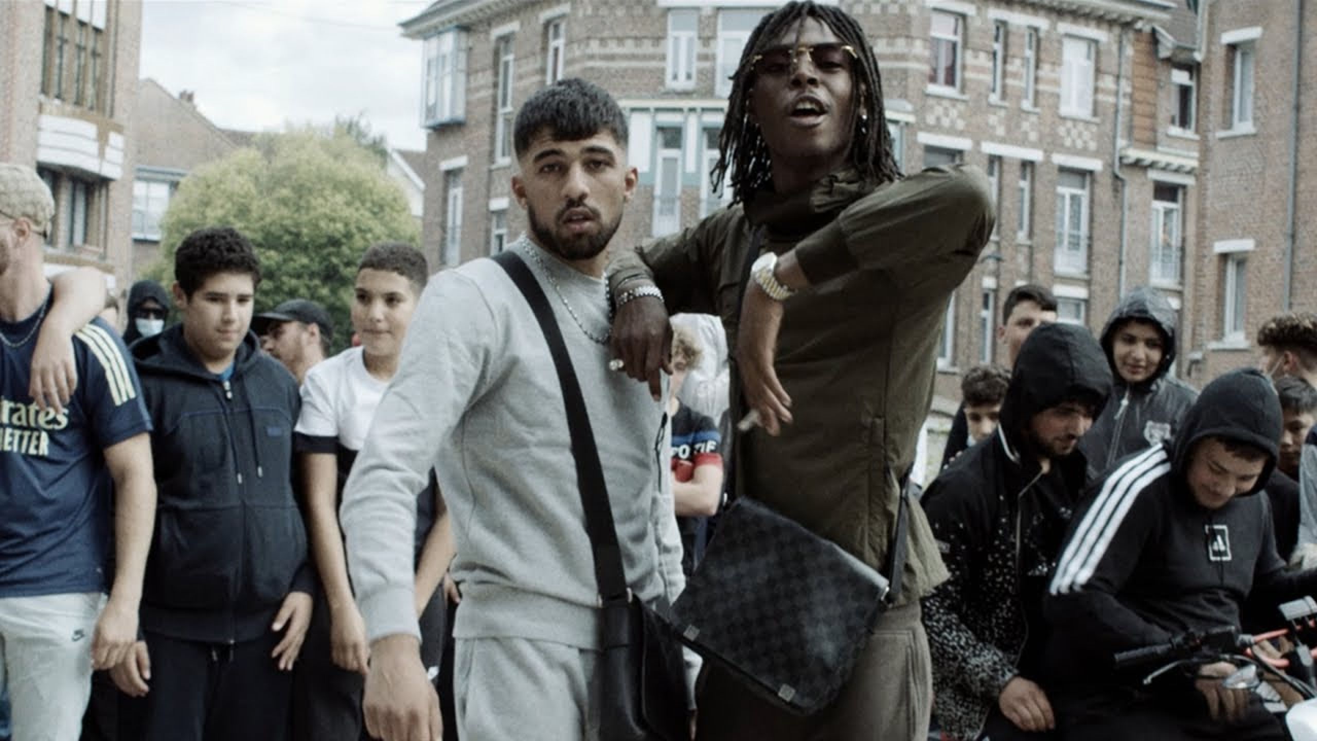 Zkr Ft. Koba LaD - Poursuite (Clip officiel): Clothes, Outfits, Brands ...