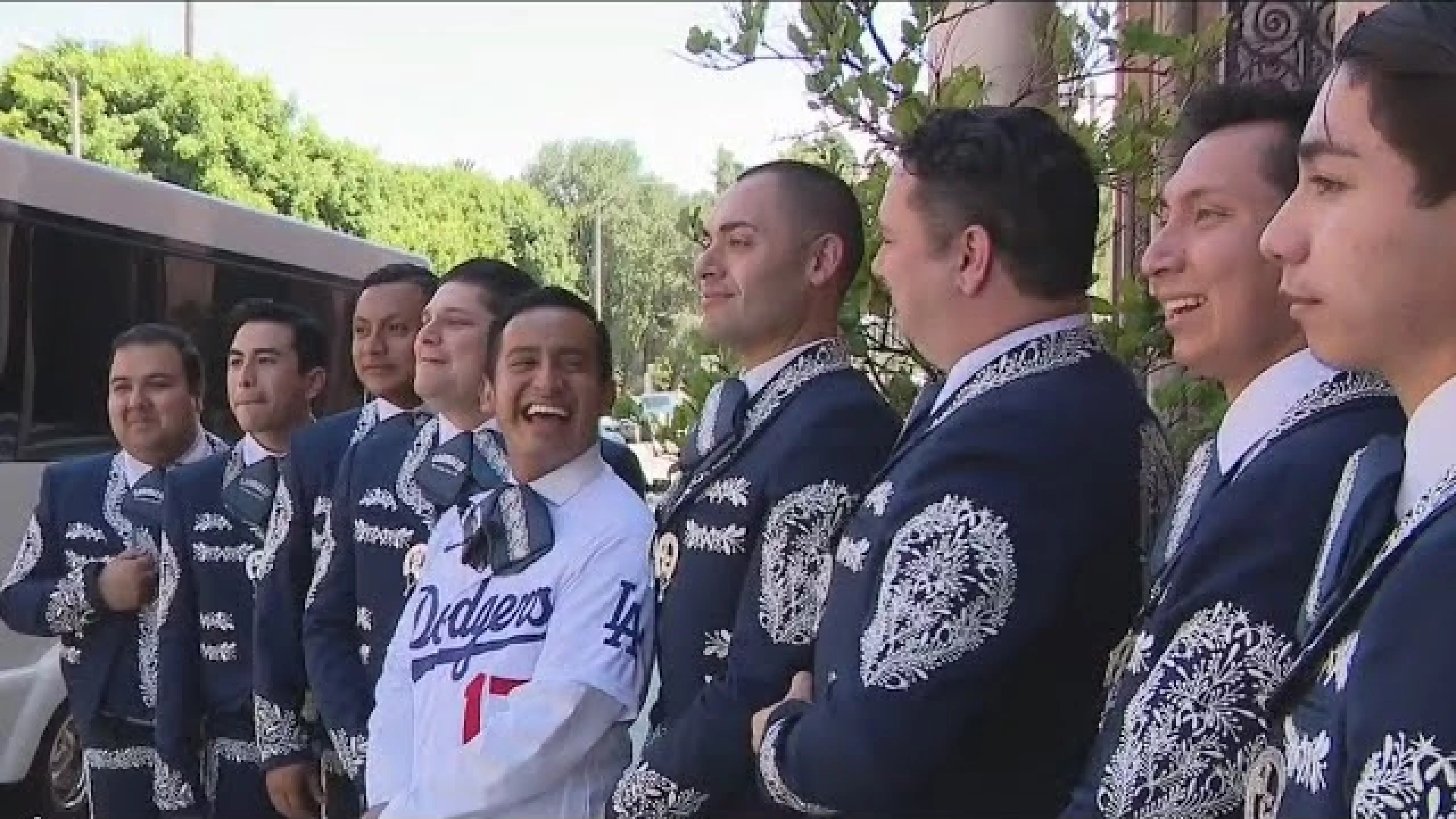 The story behind Joe Kelly's Mariachi jacket: Clothes, Outfits, Brands ...
