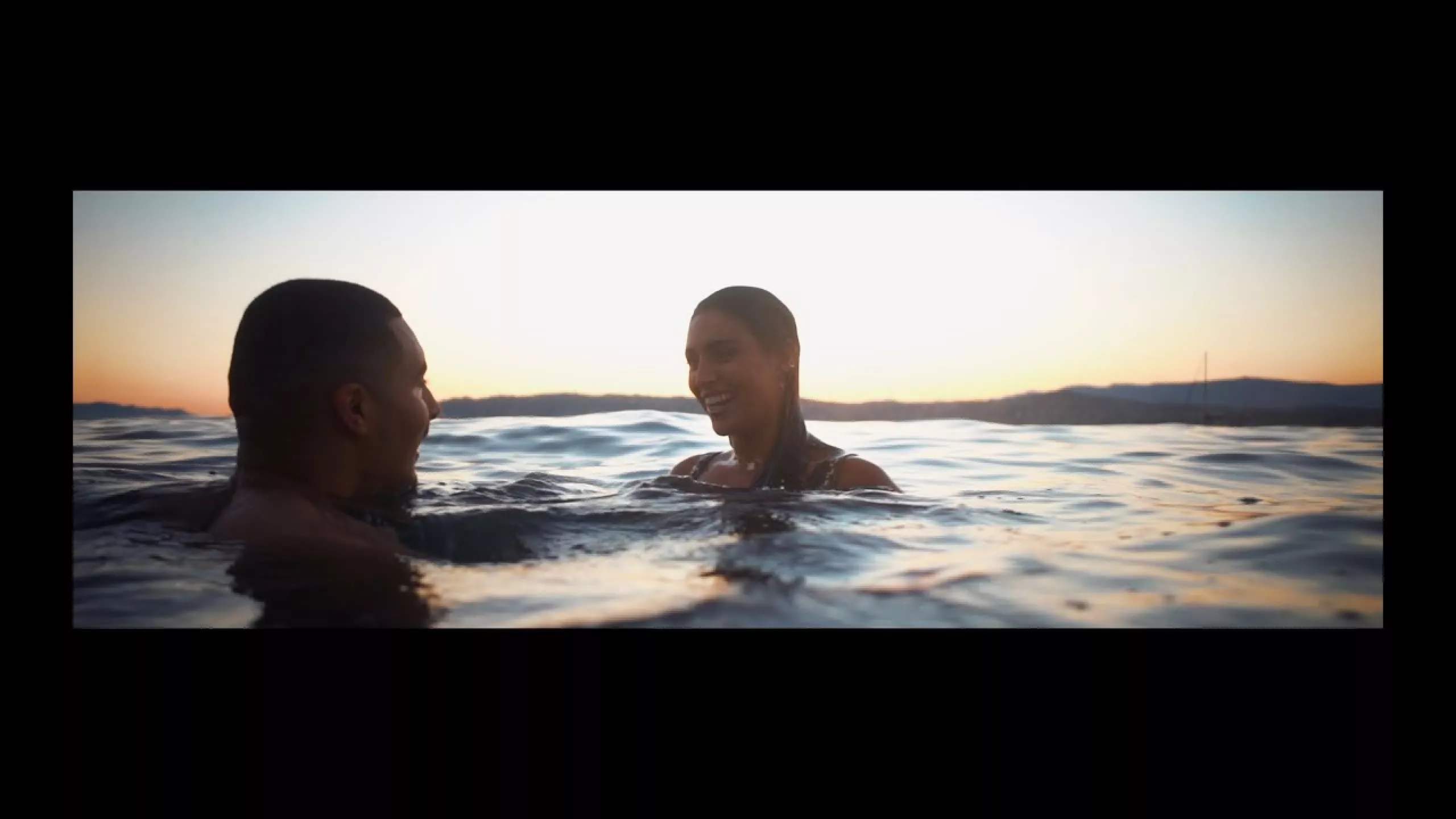 RK - Te Quiero (Clip officiel): Clothes, Outfits, Brands, Style and Looks | Spotern