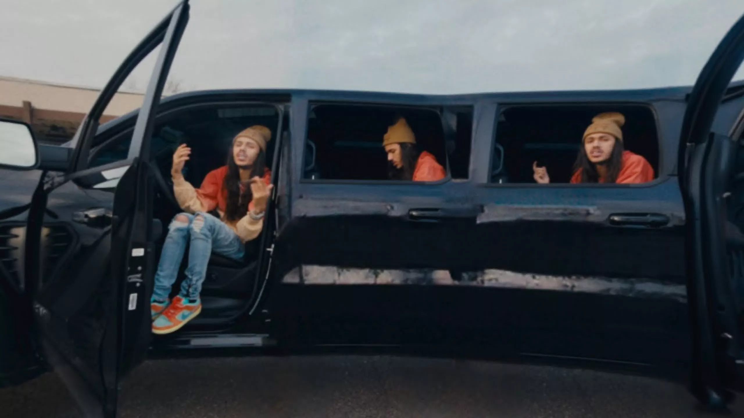 BabyTron - Stutter Flow (Official Video): Clothes, Outfits, Brands ...