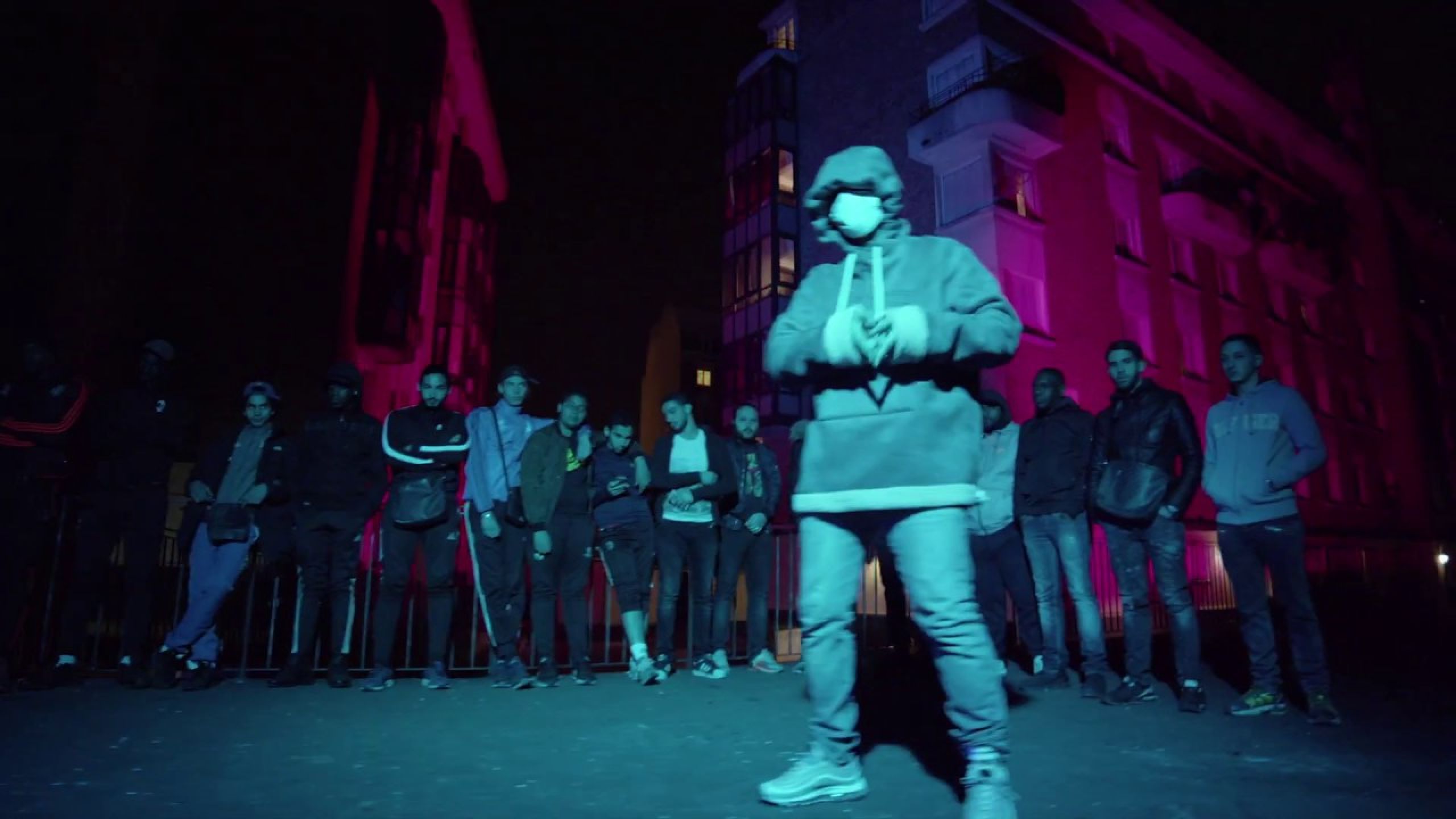 Kekra - UZI (Clip Officiel): Clothes, Outfits, Brands, Style and Looks | Spotern