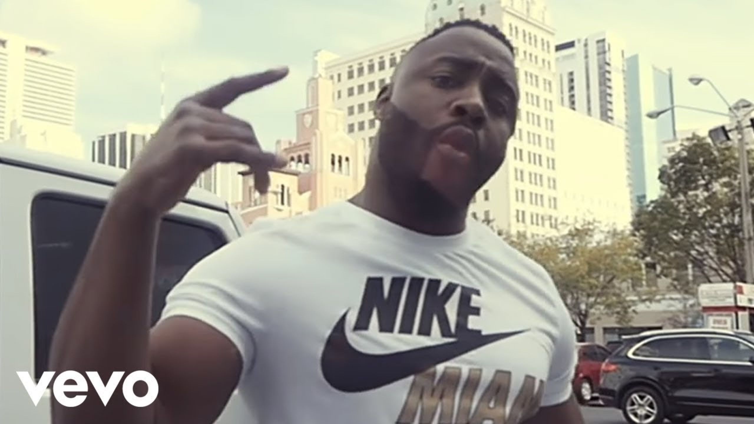 Gradur - Flex (Clip Officiel): Clothes, Outfits, Brands, Style and Looks | Spotern