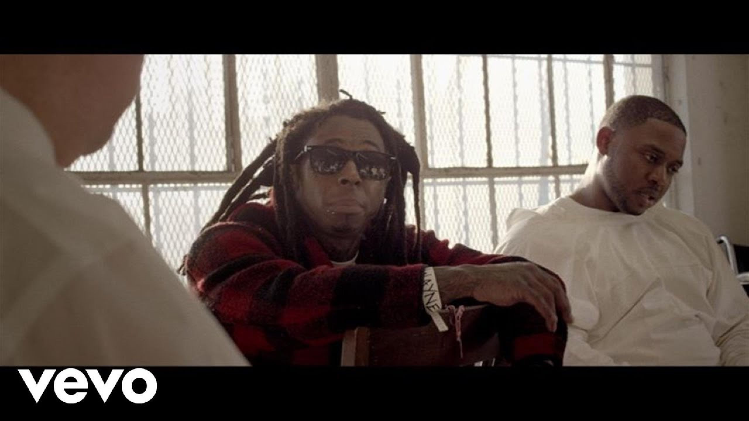 Lil Wayne - Krazy (Official Music Video): Ropa, Moda, Marca, Look y ...