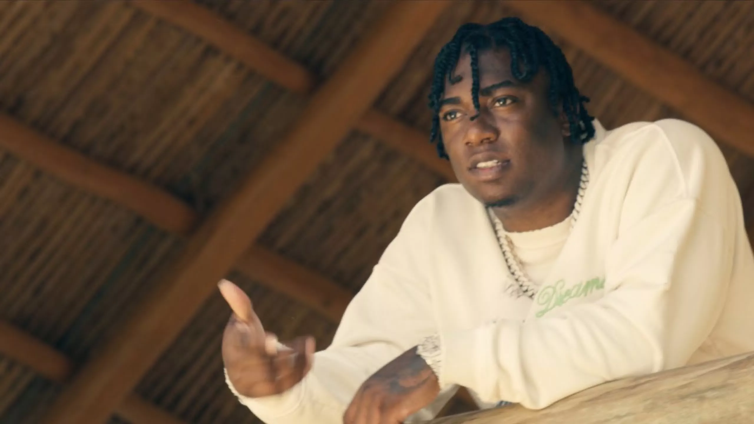 Fredo Bang - Soft Spot (Official Video): Ropa, Moda, Marca, Look y ...