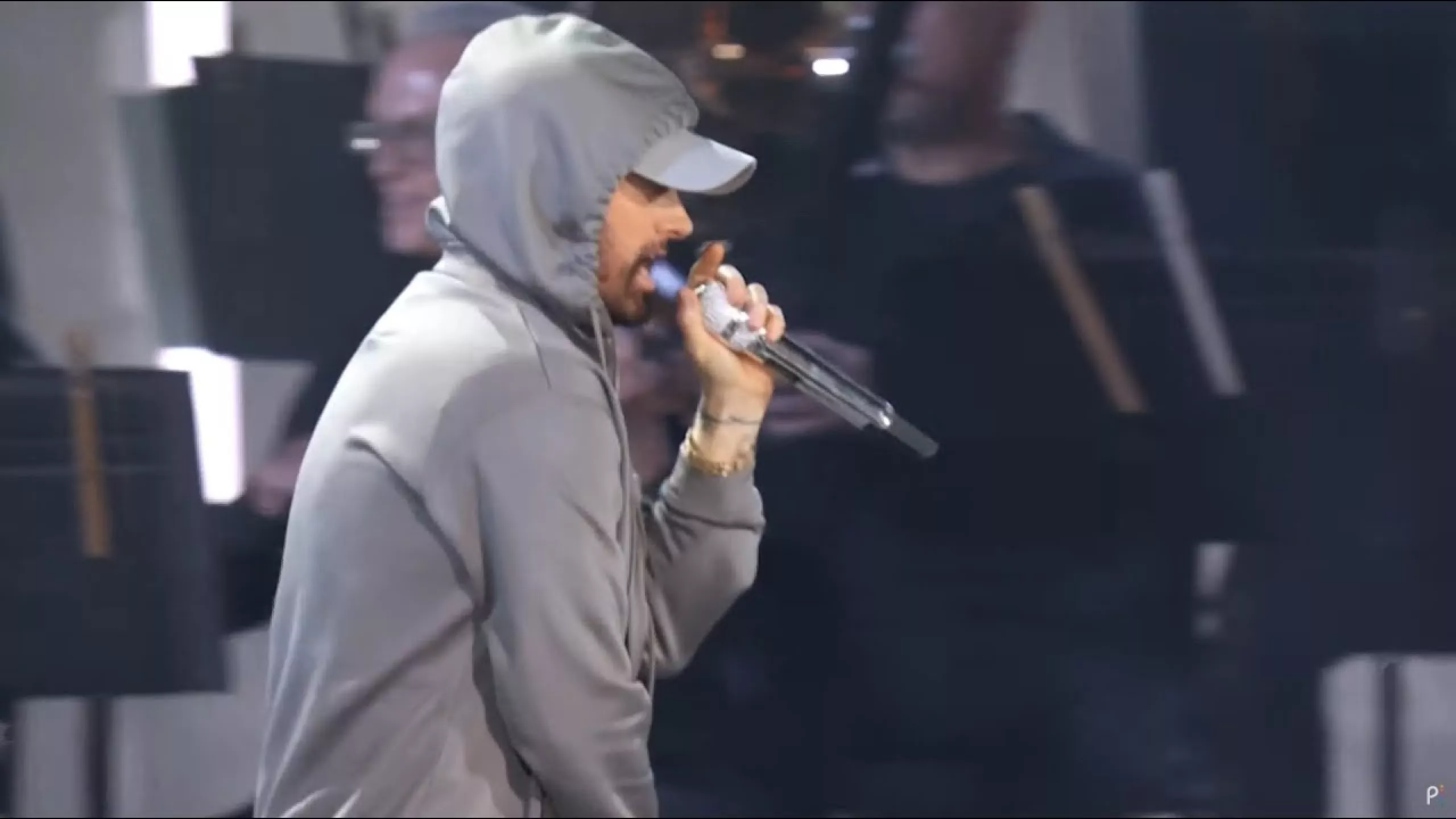 Eminem - Houdini (Live in Detroit, Michigan): Clothes, Outfits, Brands ...