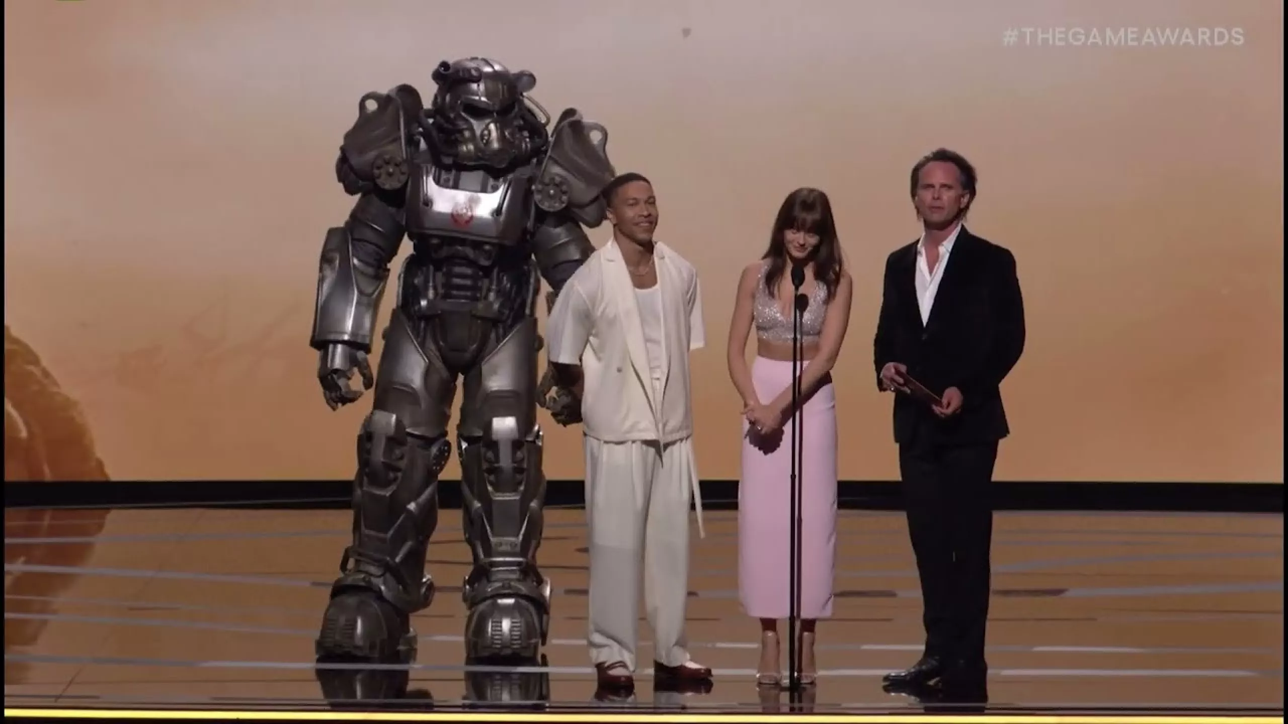 Enclave here: Clothes, Outfits, Brands, Style and Looks | Spotern