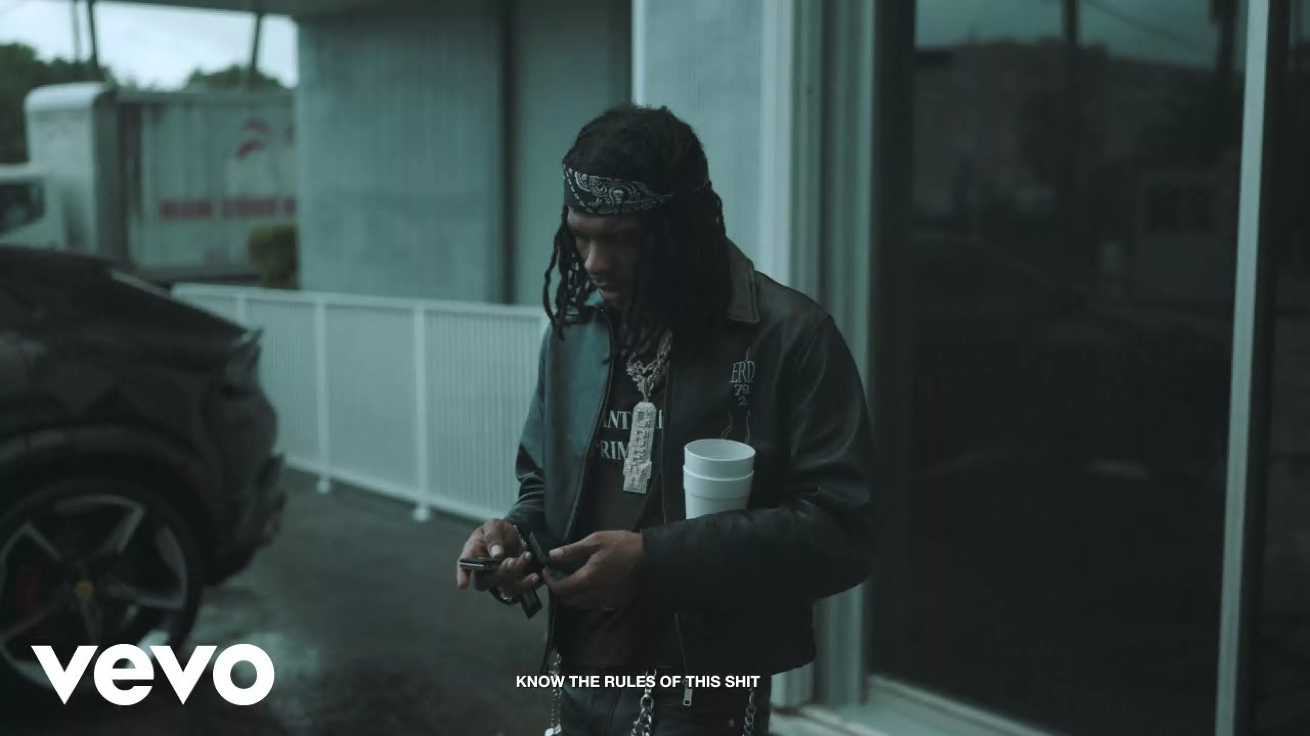 Lil Baby - 5AM (Official Video): Clothes, Outfits, Brands, Style and ...