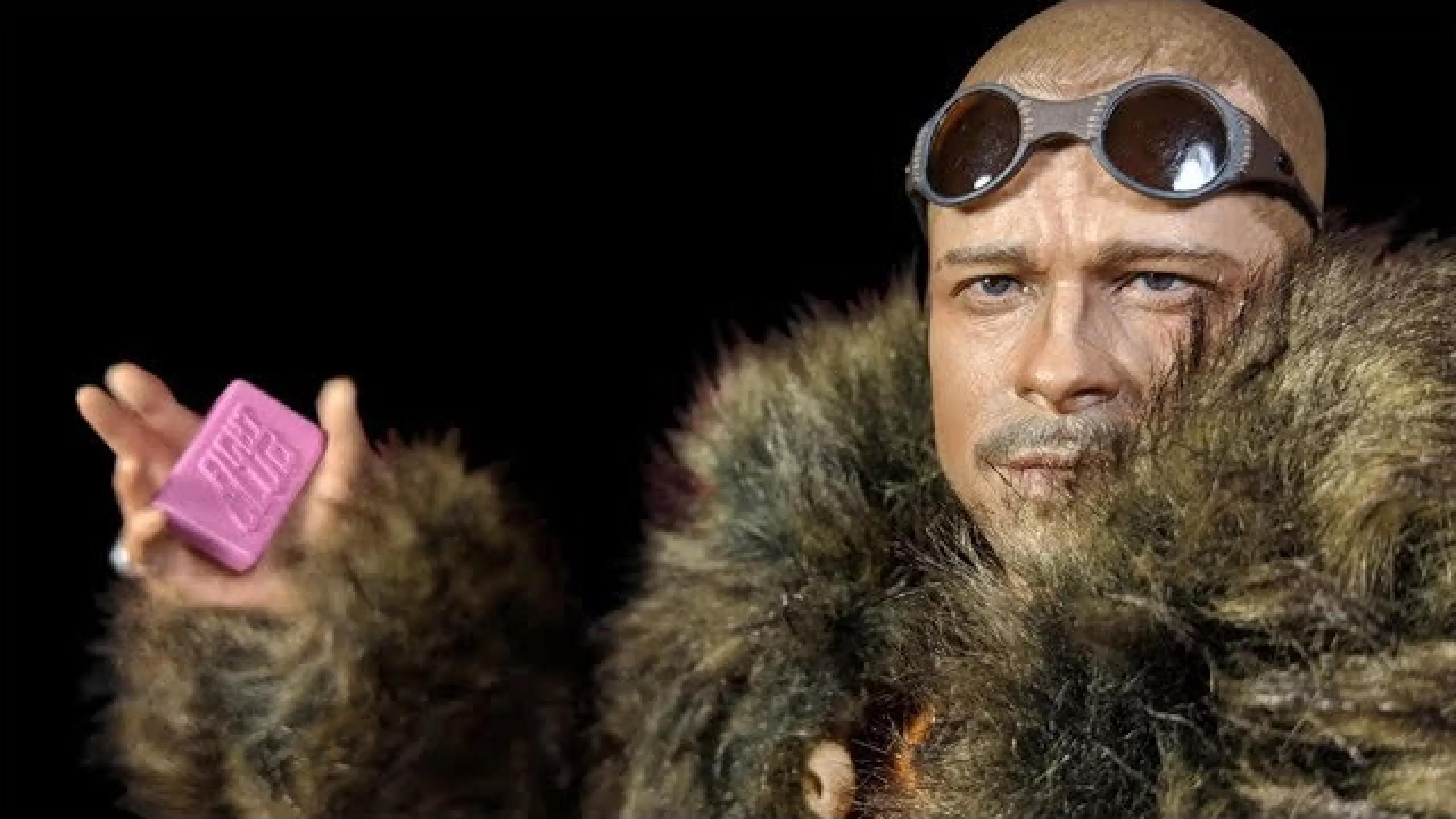 Blitzway: Fight Club Tyler Durden (Fur Coat) 1/6 Scale Action Figure ...