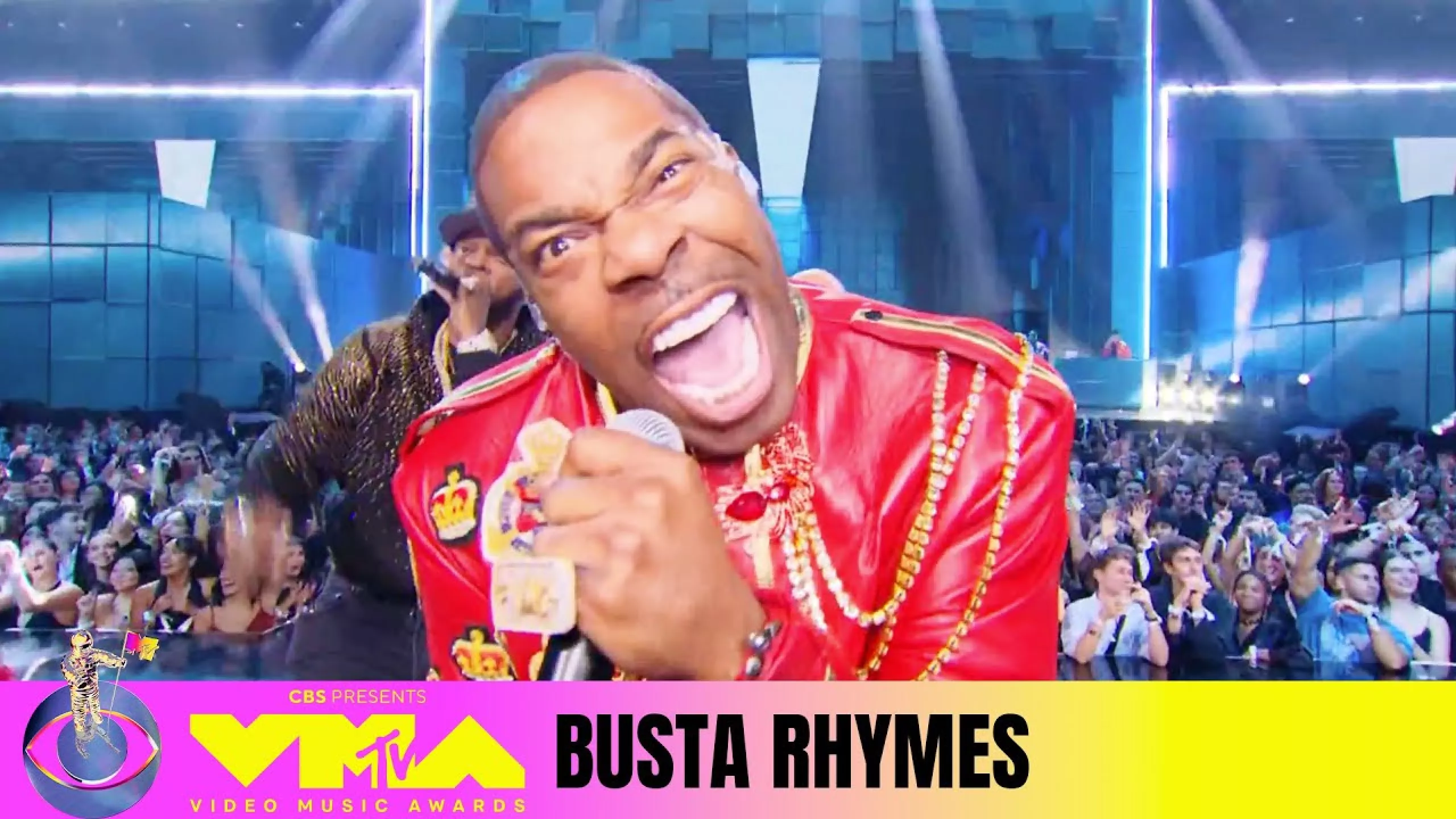 Busta Rhymes Performs MTV VMA Rock The Bells Visionary Award Medley ...