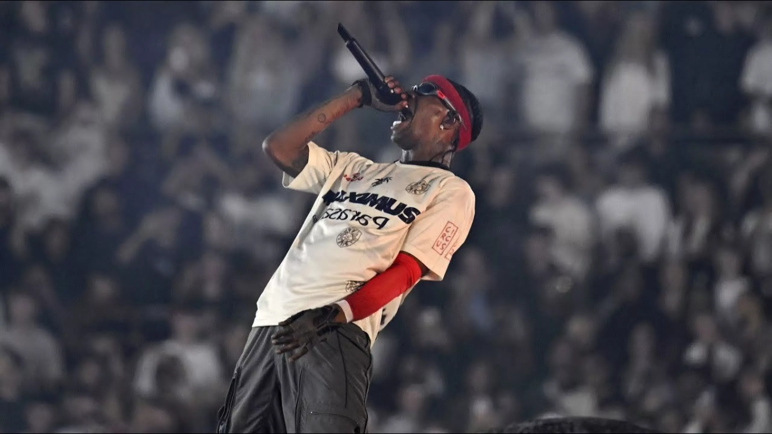Travis Scott - FEIN LIVE @ CIRCUS MAXIMUS MILANO: Clothes, Outfits ...