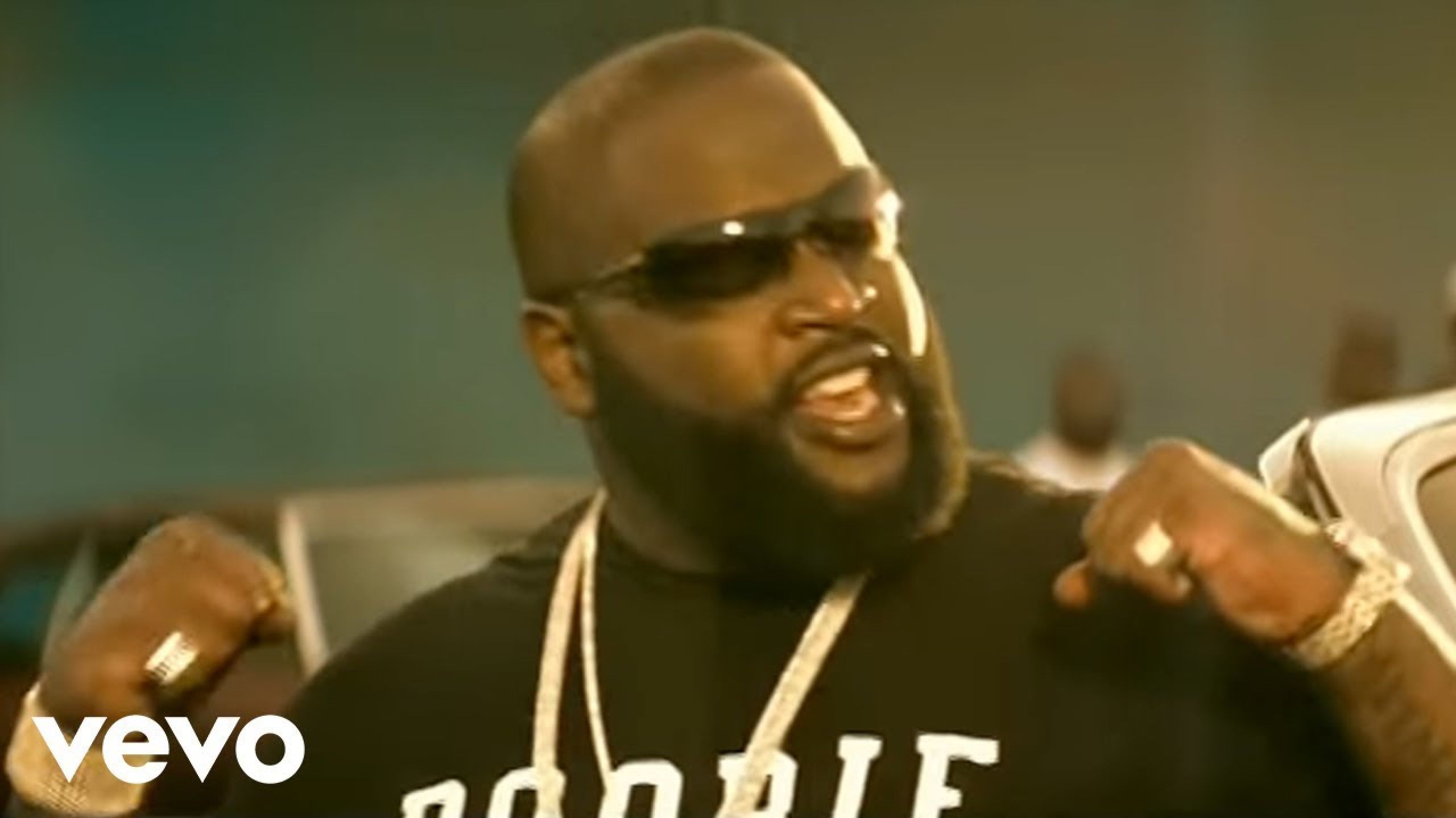 Rick Ross - Hustlin' (Official Music Video): Clothes, Outfits, Brands ...